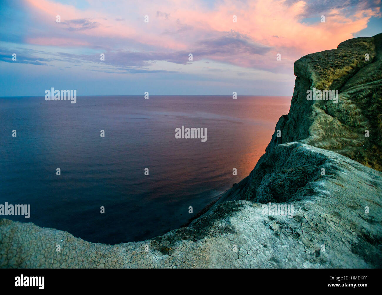 Papier Peint Rouge Et Noir Banque d'image et photos - Alamy