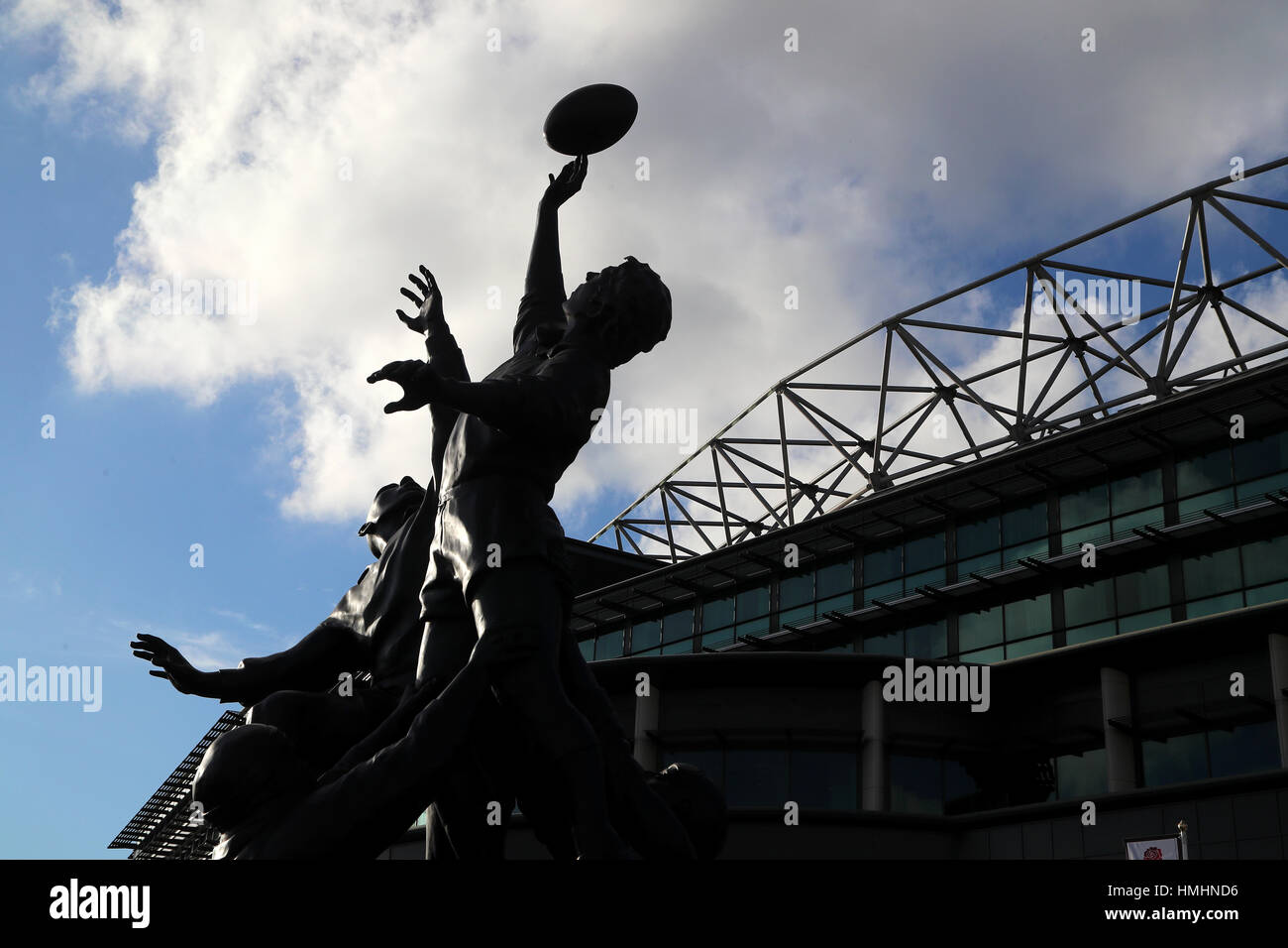 Rugby statue twickenham stadium Banque de photographies et d’images à ...