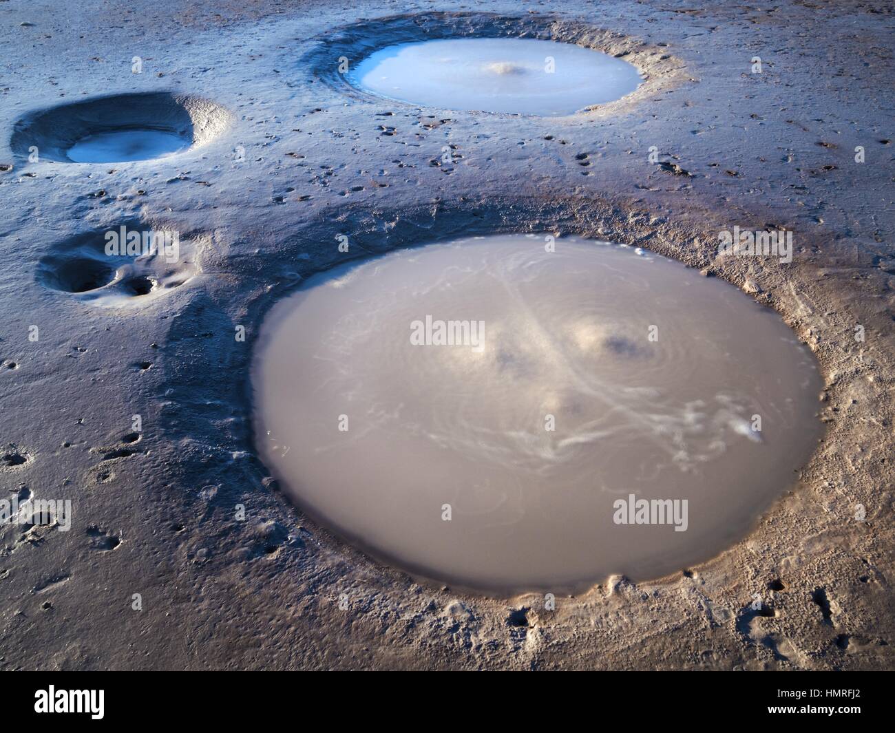 Sources de boue sulfureuse Banque de photographies et d’images à haute ...