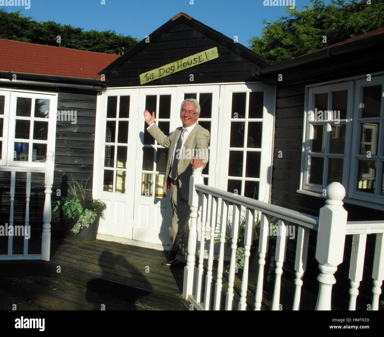 Vilain homme Banque de photographies et d’images à haute résolution - Alamy