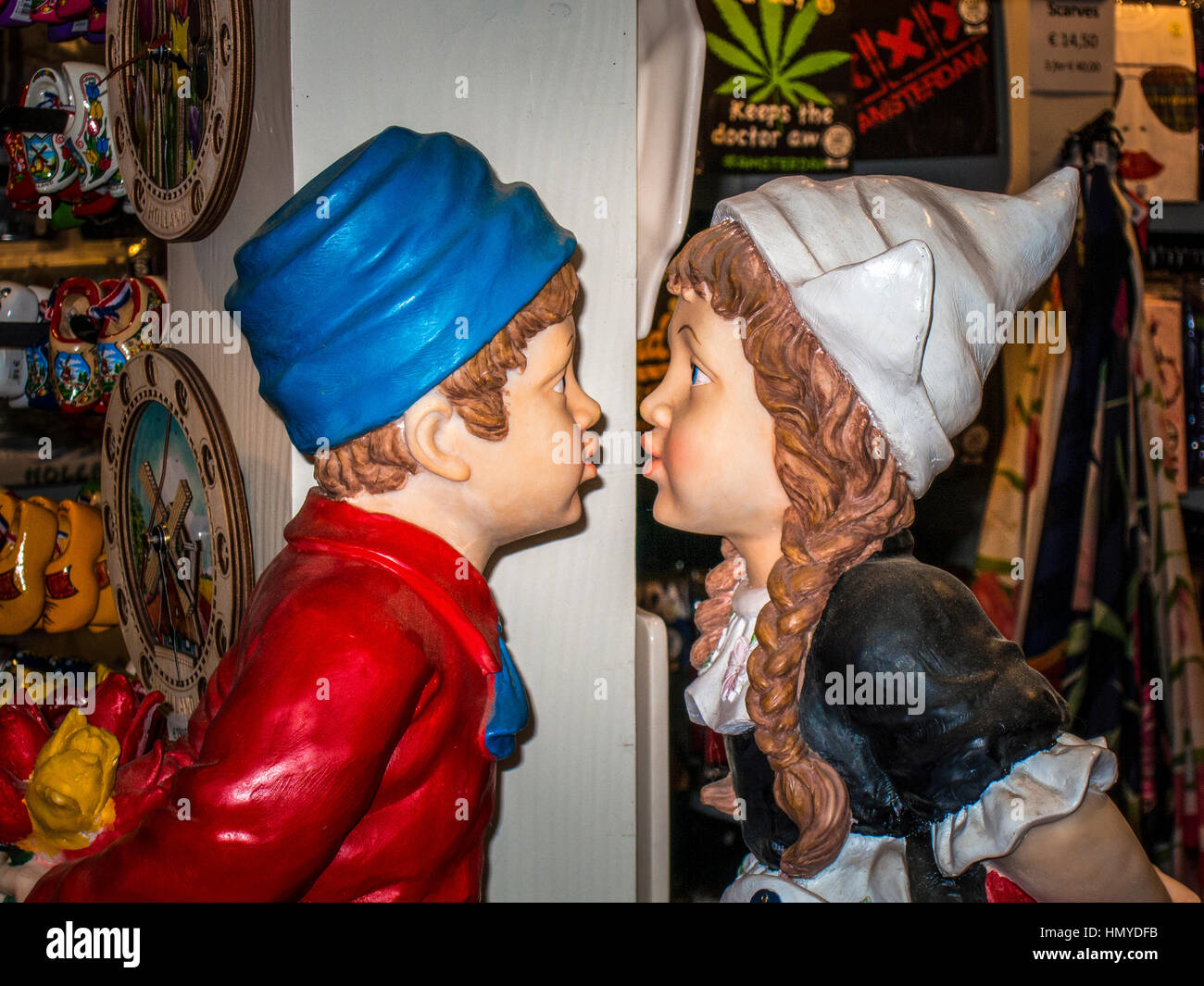 Traditional dutch girl Banque de photographies et d’images à haute ...