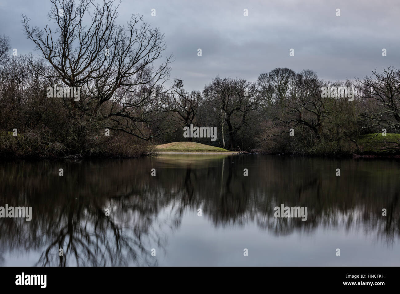 Lac solitaire Banque de photographies et d’images à haute résolution ...