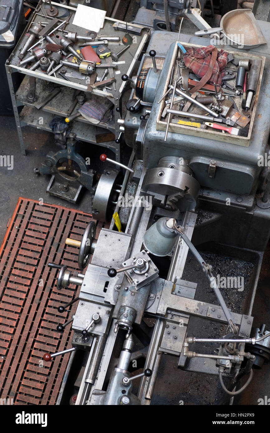Lathe machinery Banque de photographies et d’images à haute résolution ...