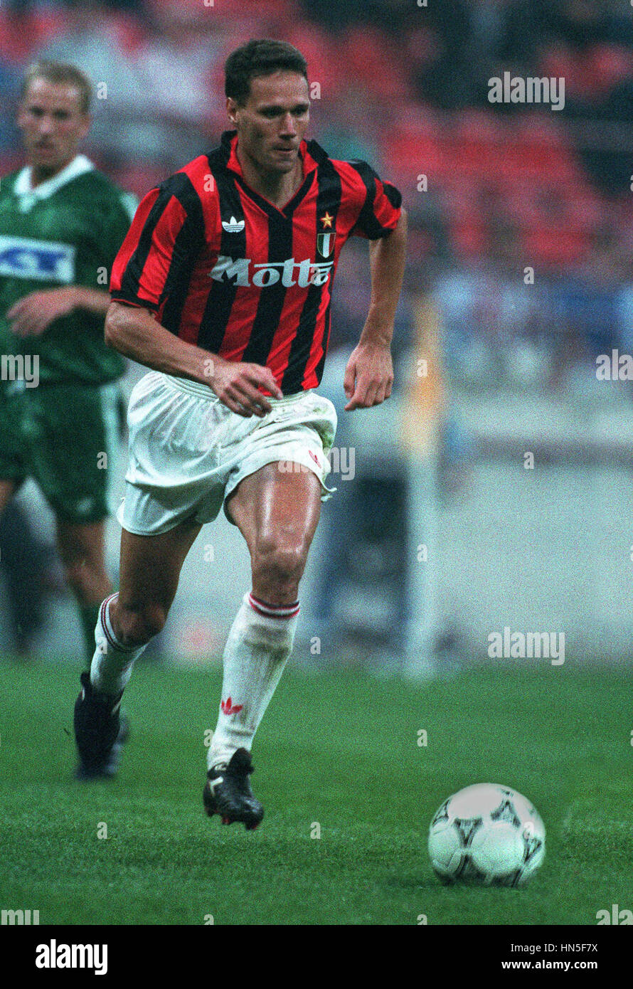 Marco van basten ac milan Banque de photographies et d’images à haute ...