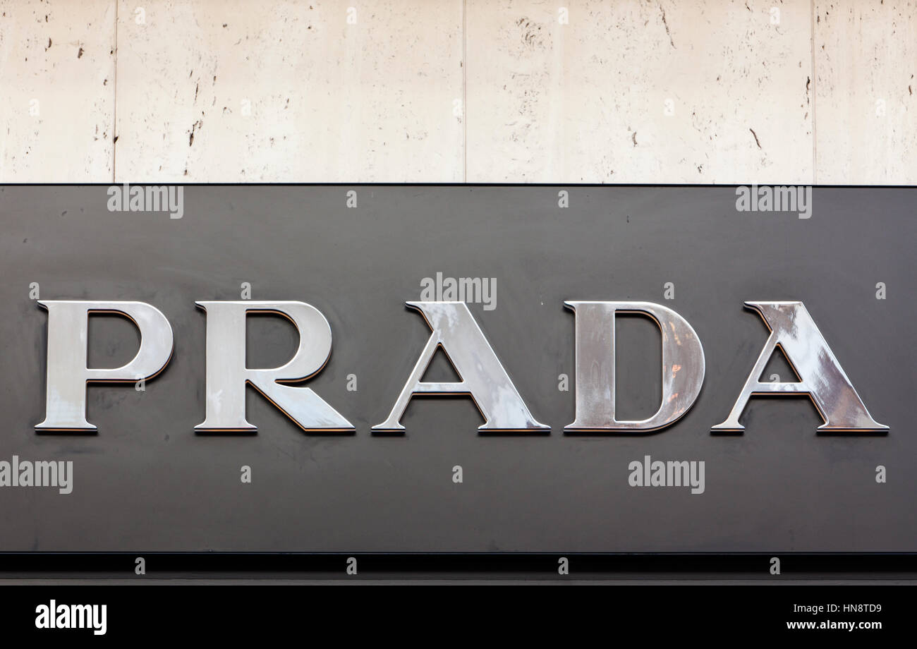Prada luxe Banque de photographies et d’images à haute résolution - Alamy