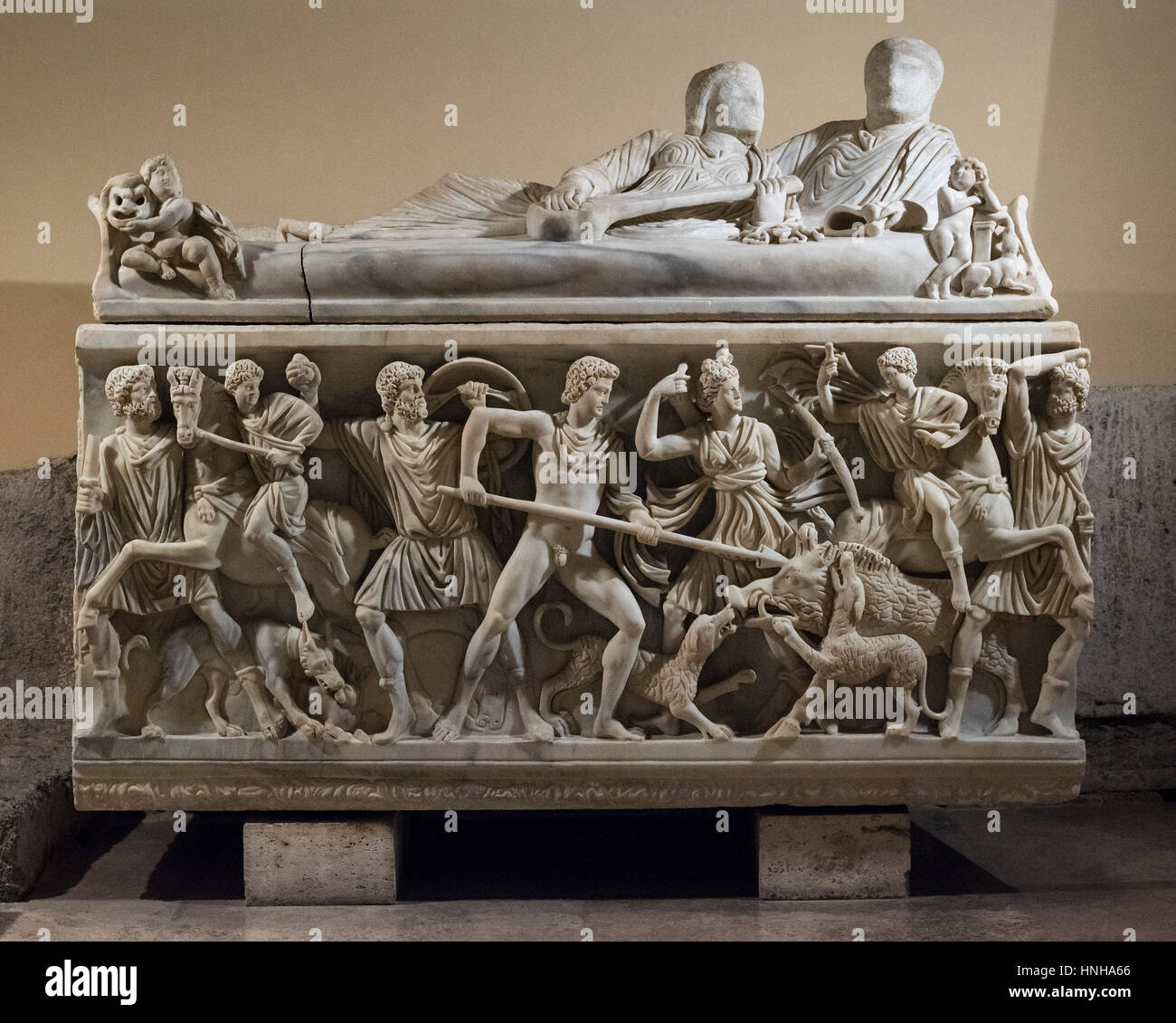 Roman Sarcophagus Banque d'image et photos - Alamy