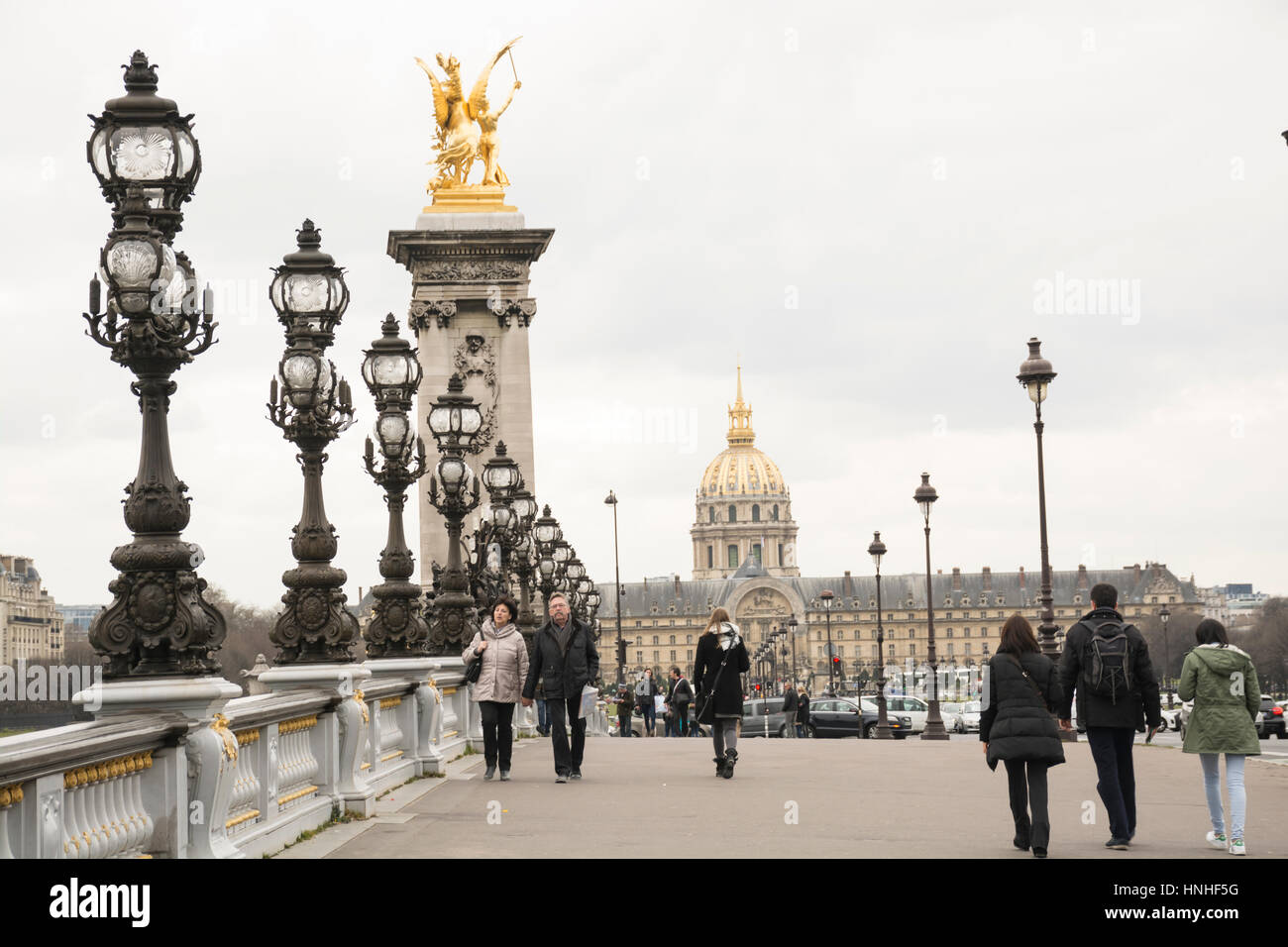 Pont alexandre iii sculptures de ponts Banque de photographies et d ...