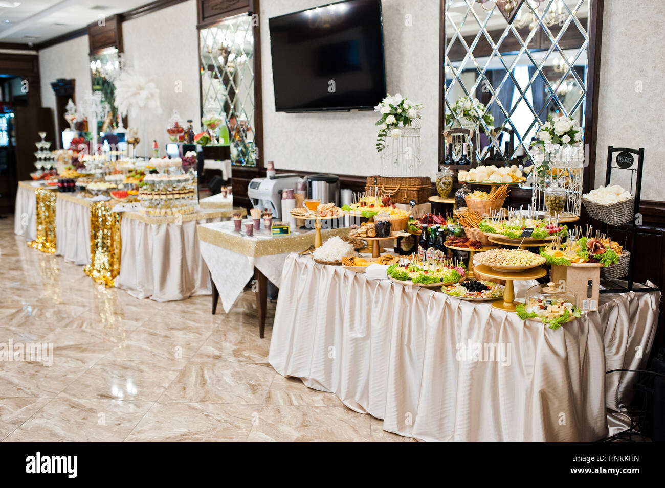 Tableau des différents d'or élégance restauration de réception de ...