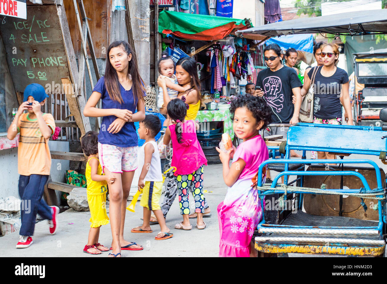 Street kids davao city davao Banque de photographies et d’images à ...