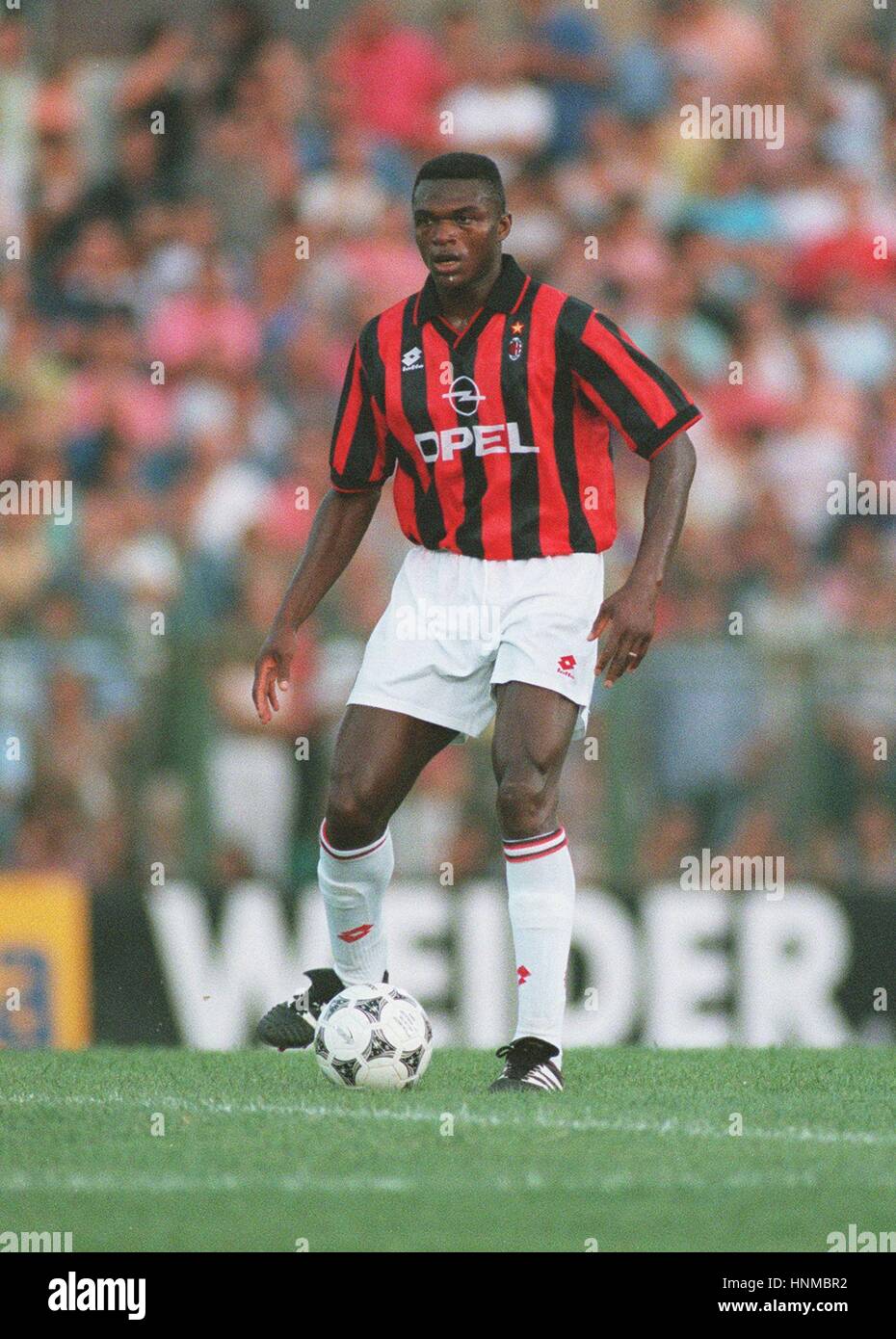 Marcel desailly ac milan 09 Banque de photographies et d’images à haute ...