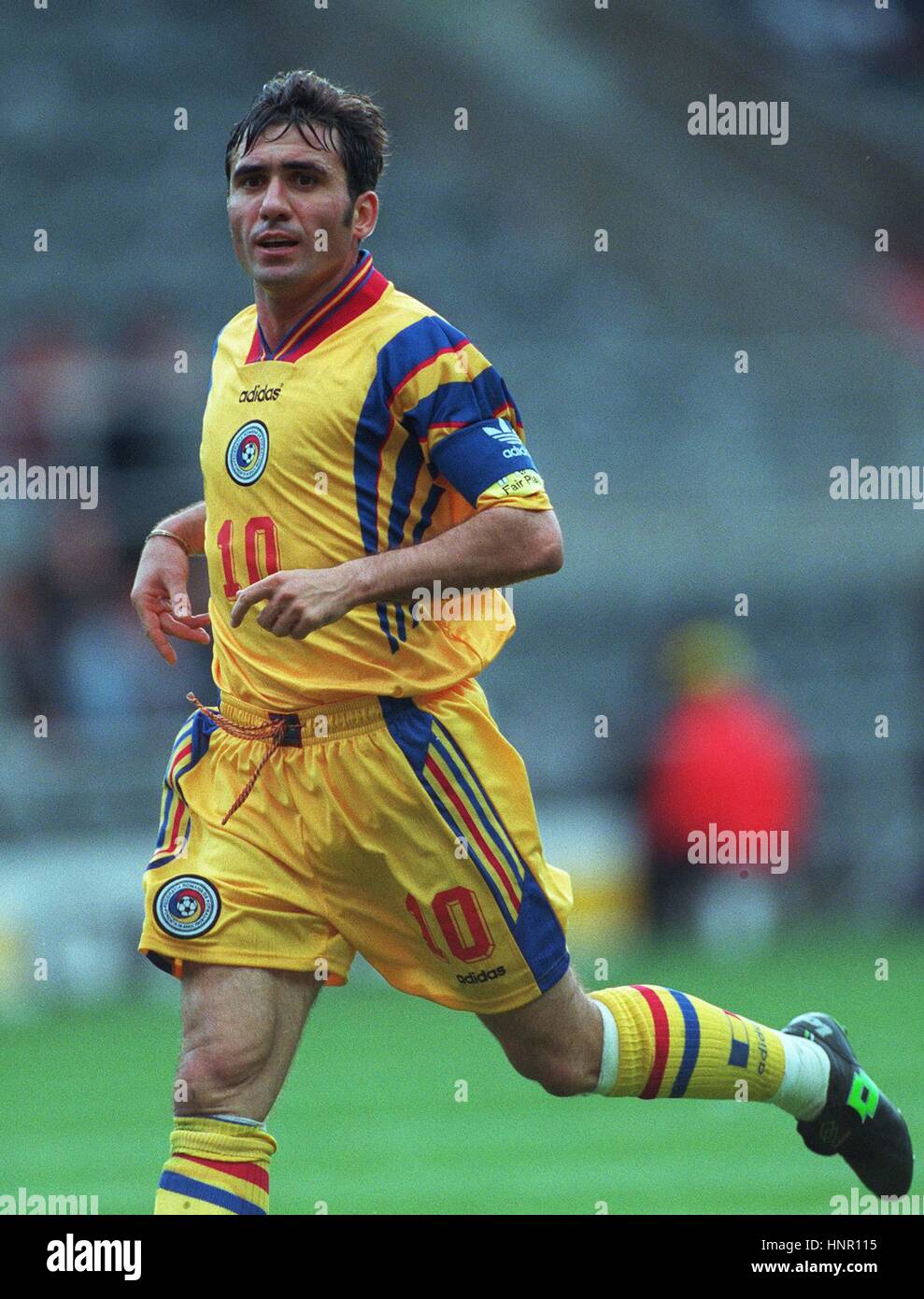 Hagi fc barcelone Banque de photographies et d’images à haute ...