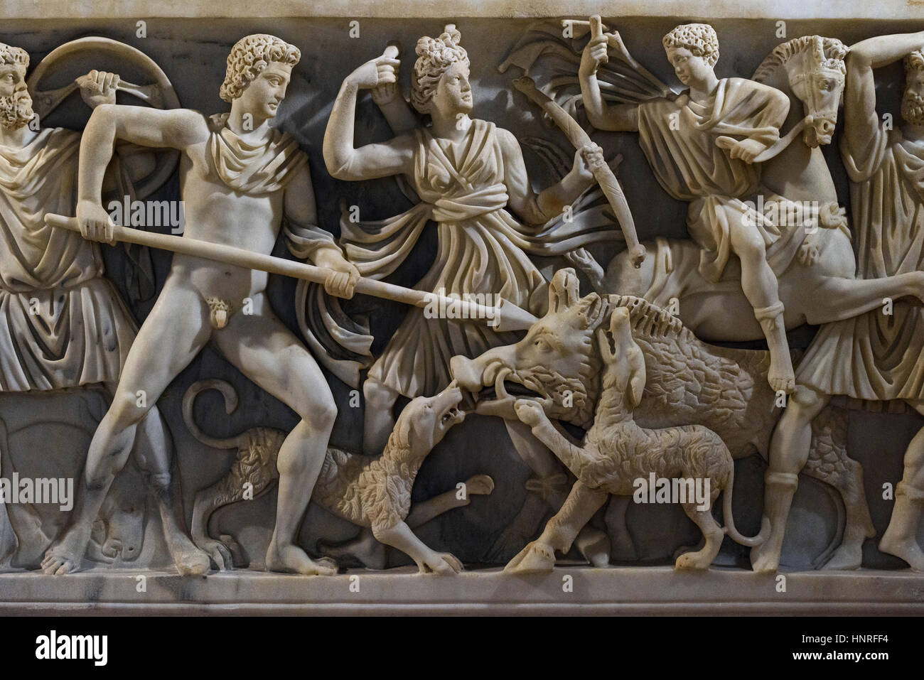 Rome. L'Italie. Sarcophage romain illustrant le mythe de Meleager et la ...