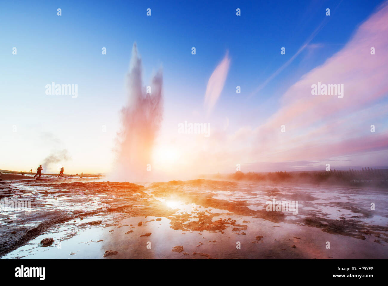 Geyser D'eau Froide Banque d'image et photos - Alamy