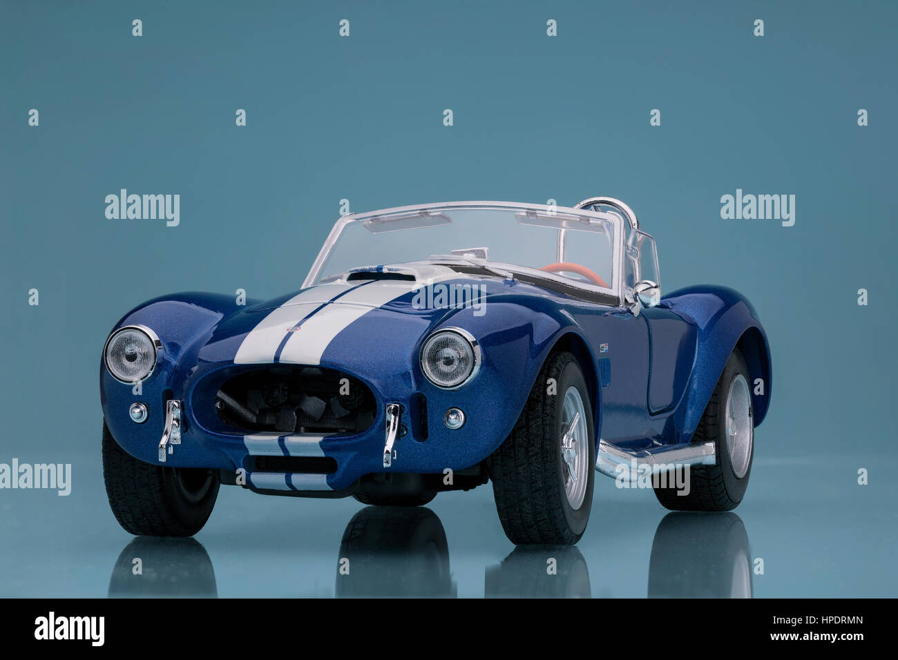 1965 Shelby Cobra, AC Cobra diecast model car Photo Stock - Alamy