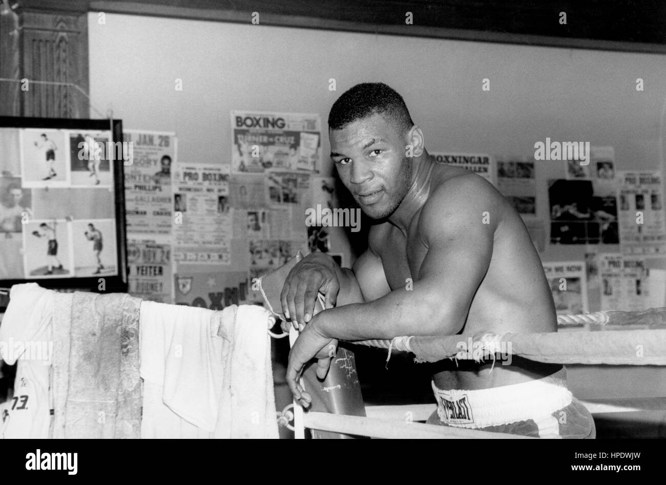 Mike tyson Banque de photographies et d’images à haute résolution - Alamy