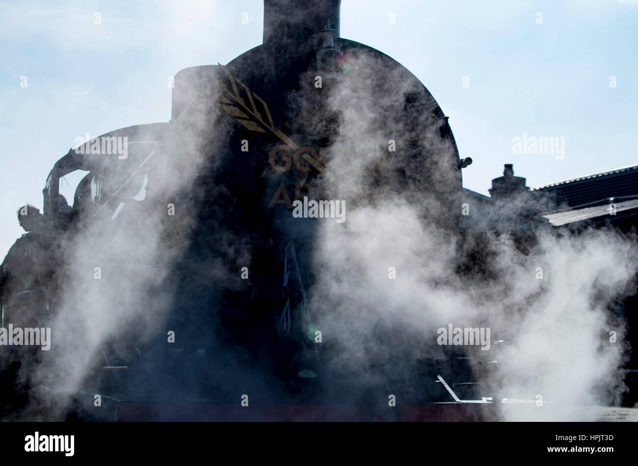 The golden arrow train Banque de photographies et d’images à haute ...