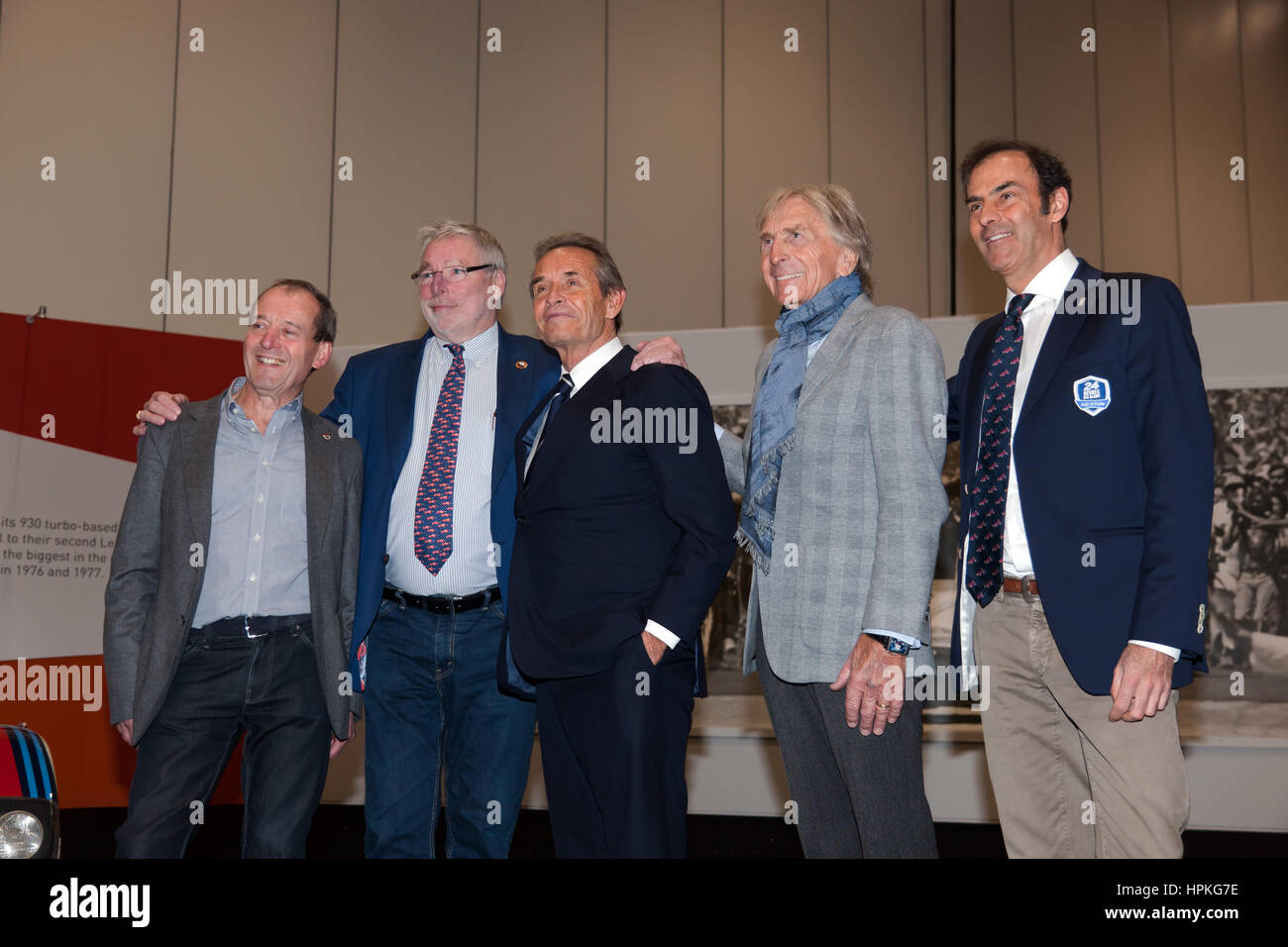 Phto appelle avec Jacky Ickx et Derek Bell, Emanuele Pirro, Jurgen ...