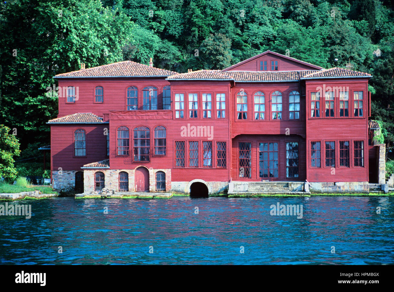 Comte Ostrorog Yali (c19e) un front de mer en bois Ottoman Mansion ou ...