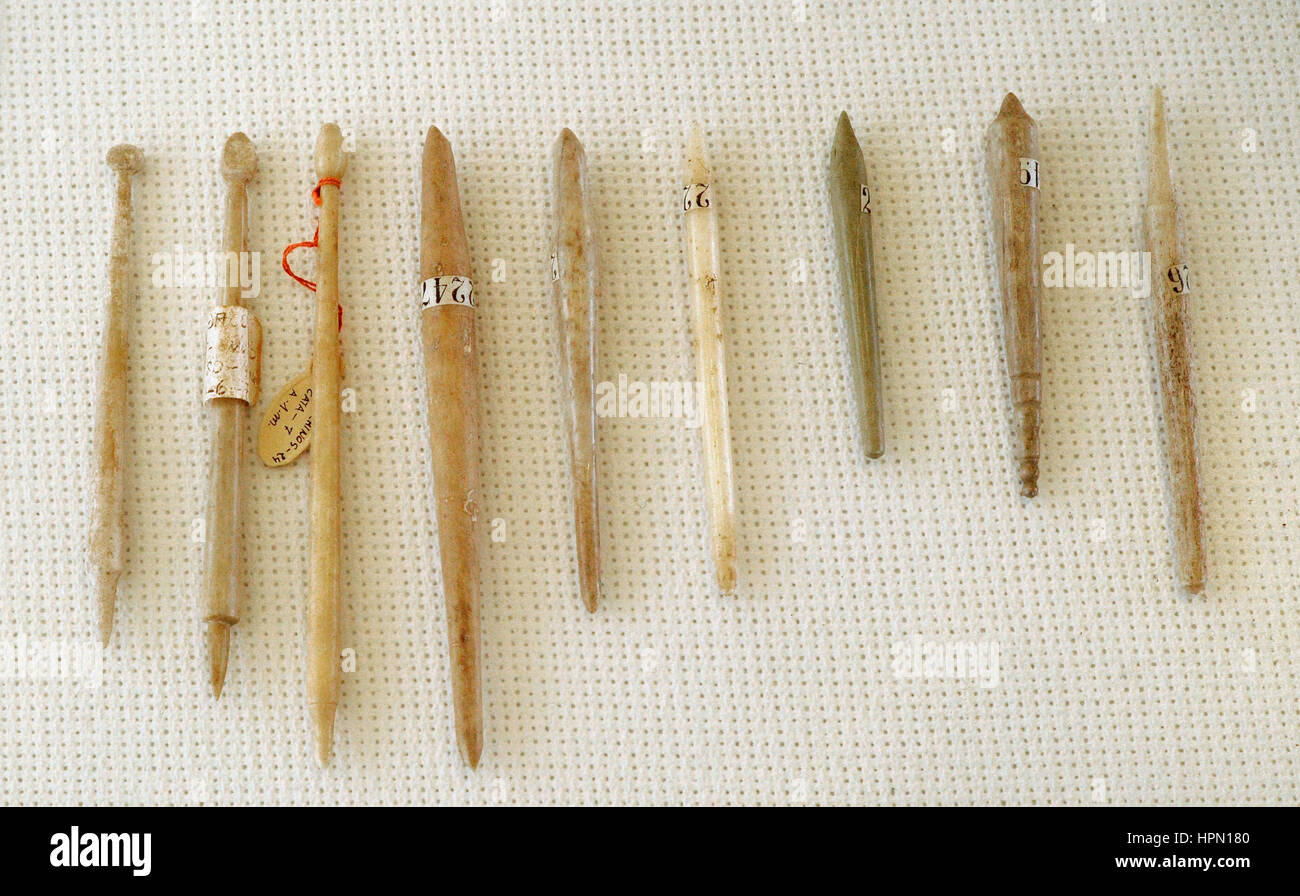 Outils d'écriture romaine. Stylet. Tarragone. Musée Archéologique ...