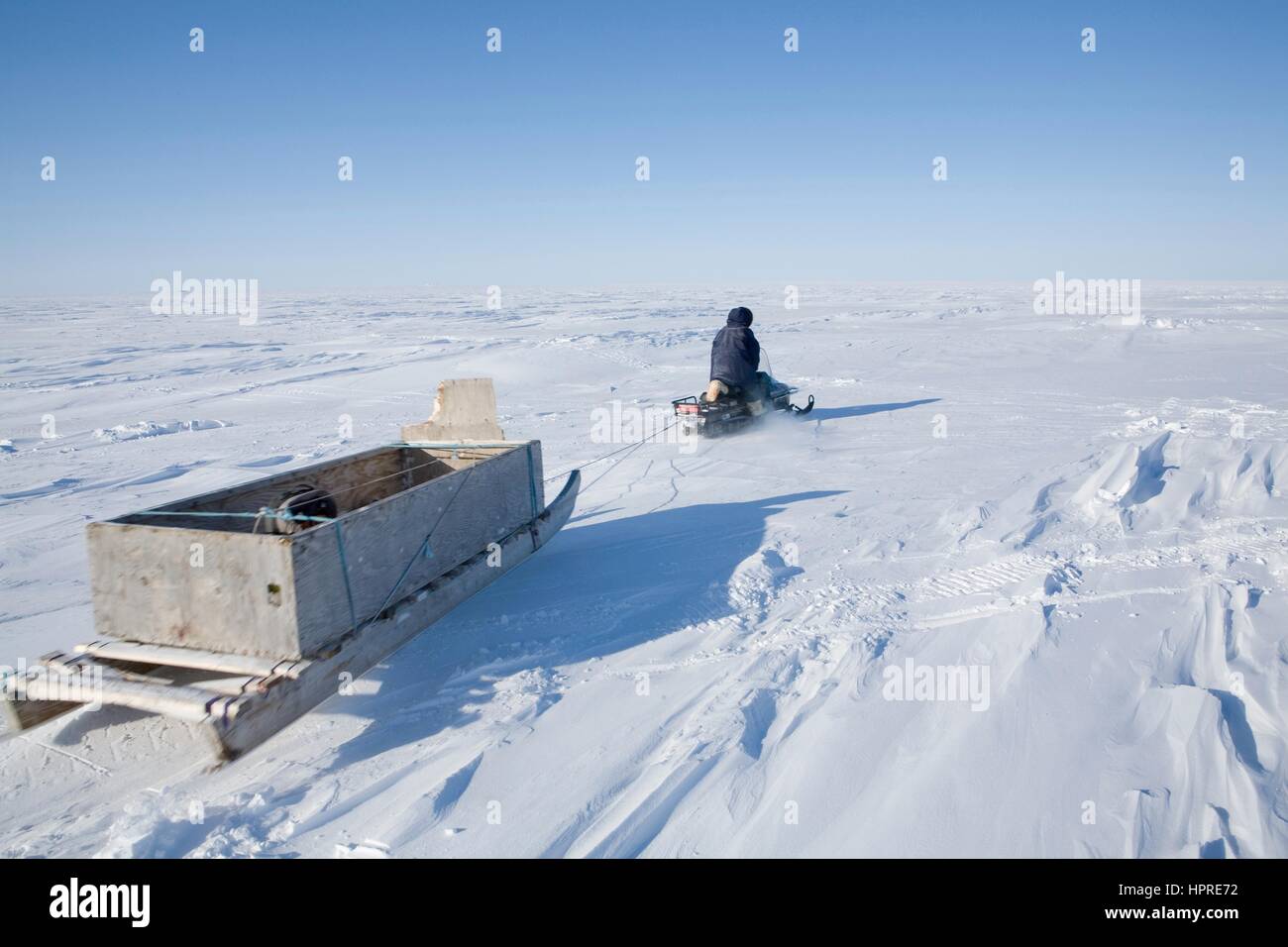 Snowmobile nunavut Banque de photographies et d’images à haute ...