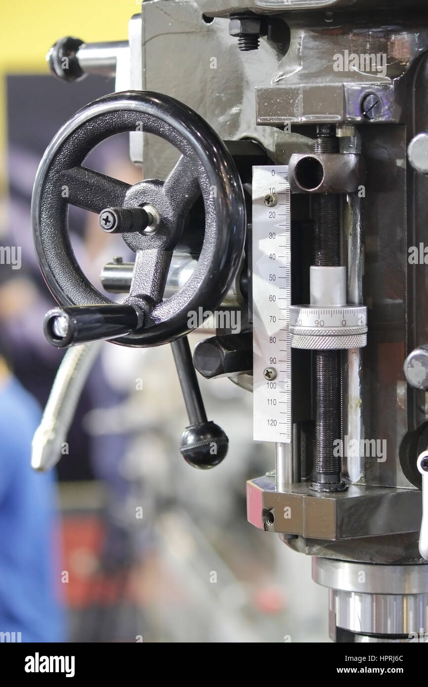 Lathe machine shop Banque de photographies et d’images à haute ...