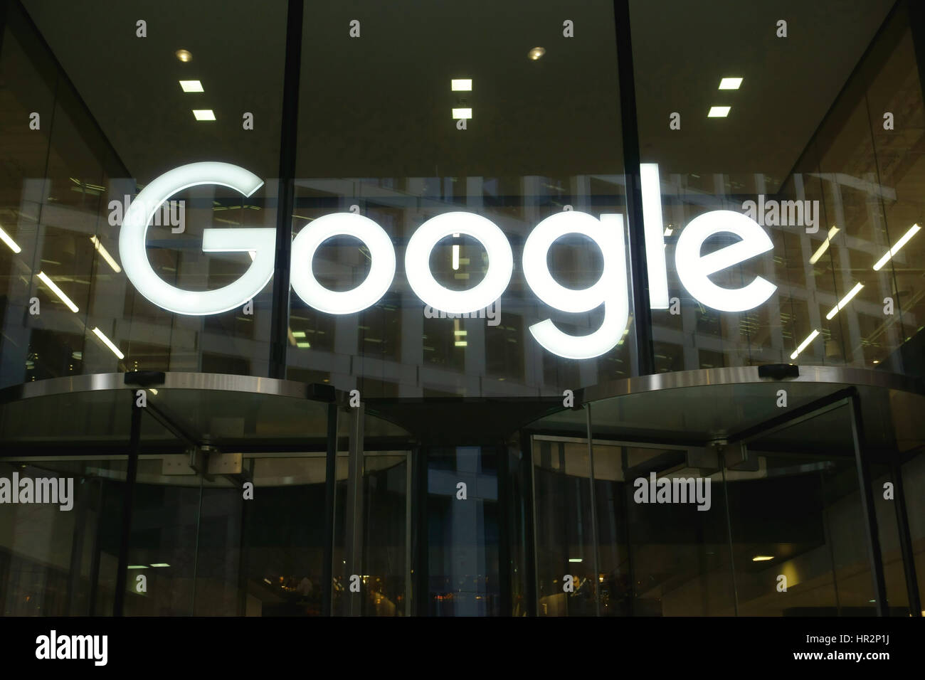 Google london office Banque de photographies et d’images à haute ...