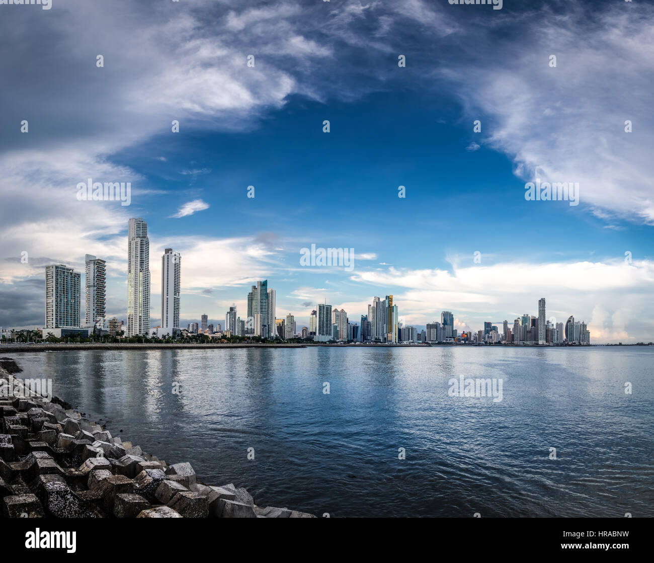 L'horizon de la ville de panama Banque de photographies et d’images à ...