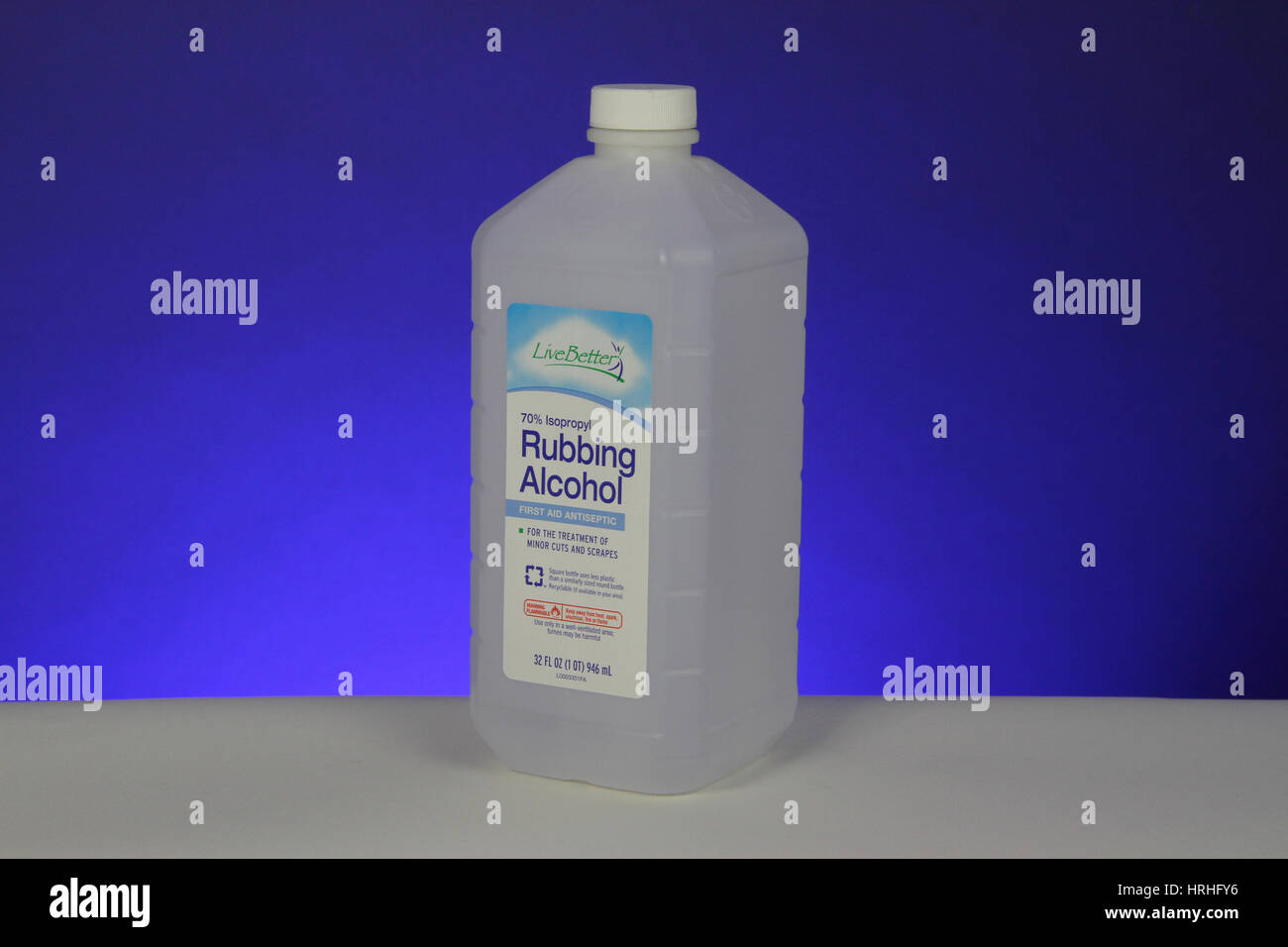 Isopropyl rubbing alcohol Banque de photographies et d’images à haute ...