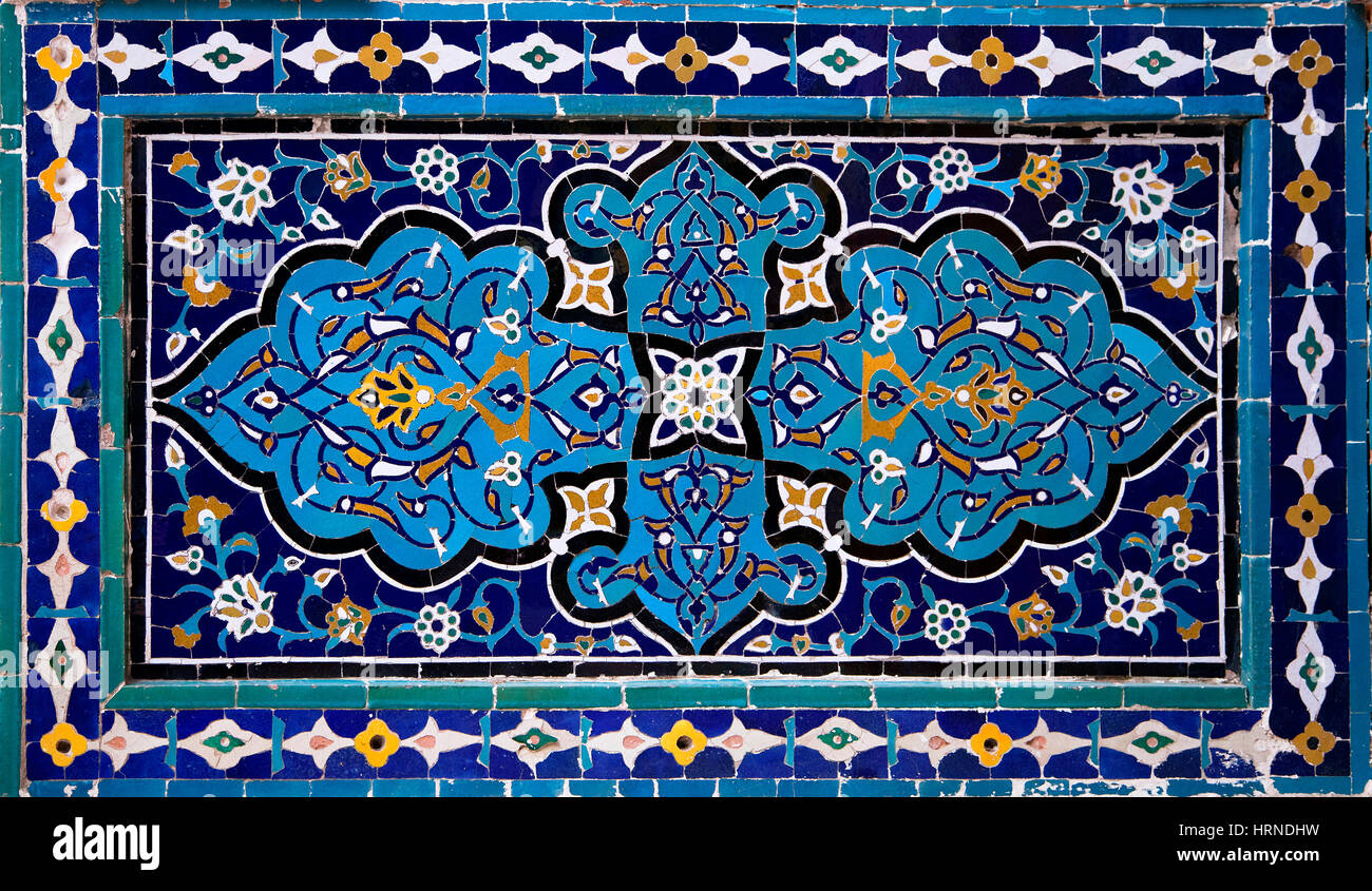 L'ancienne mosaïque sur le mur d'une mosquée, l'Ouzbékistan Photo Stock ...