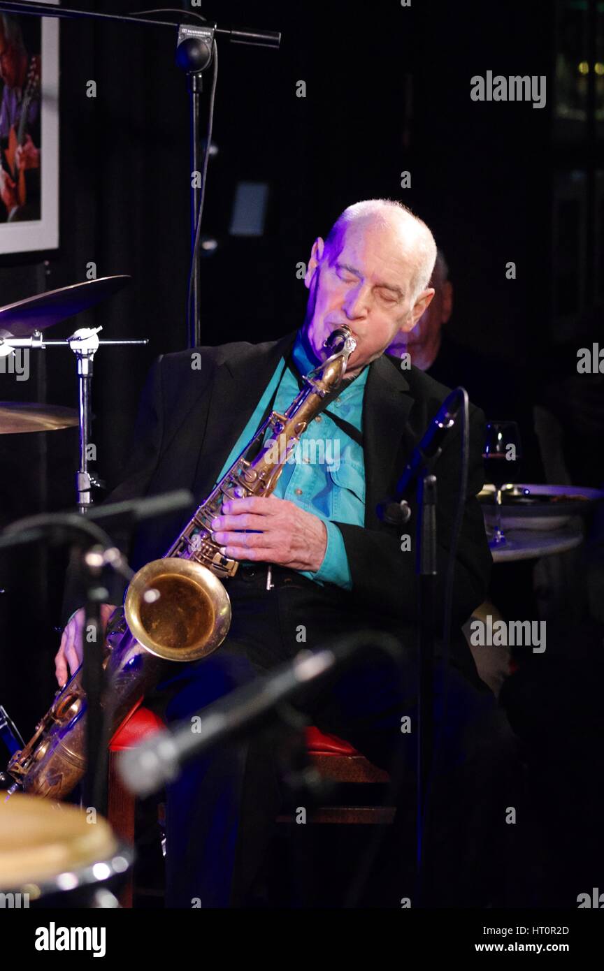 Stan robinson Banque de photographies et d’images à haute résolution ...