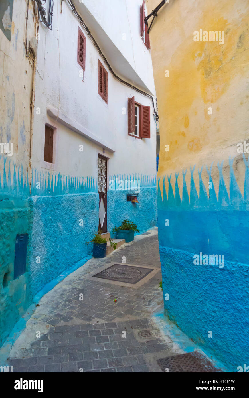 Medina of tangier old city Banque de photographies et d’images à haute ...