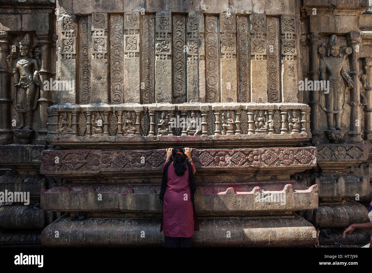Devotee in india Banque de photographies et d’images à haute résolution ...