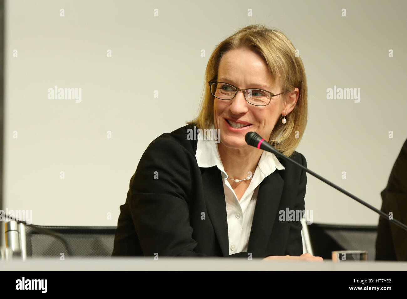 Melanie mar Banque d'image et photos - Page 2 - Alamy