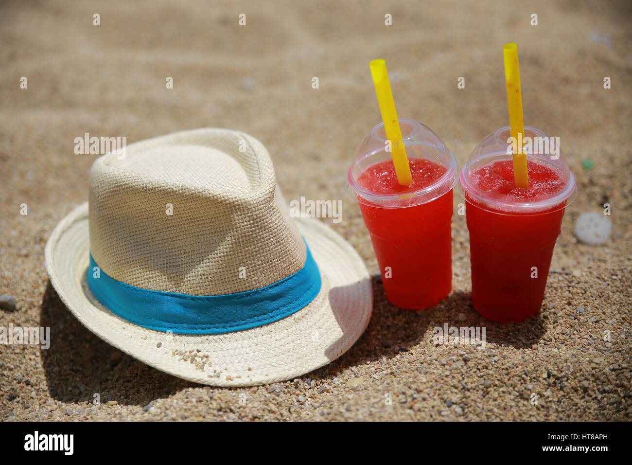Boissons à la plage Banque de photographies et d’images à haute ...