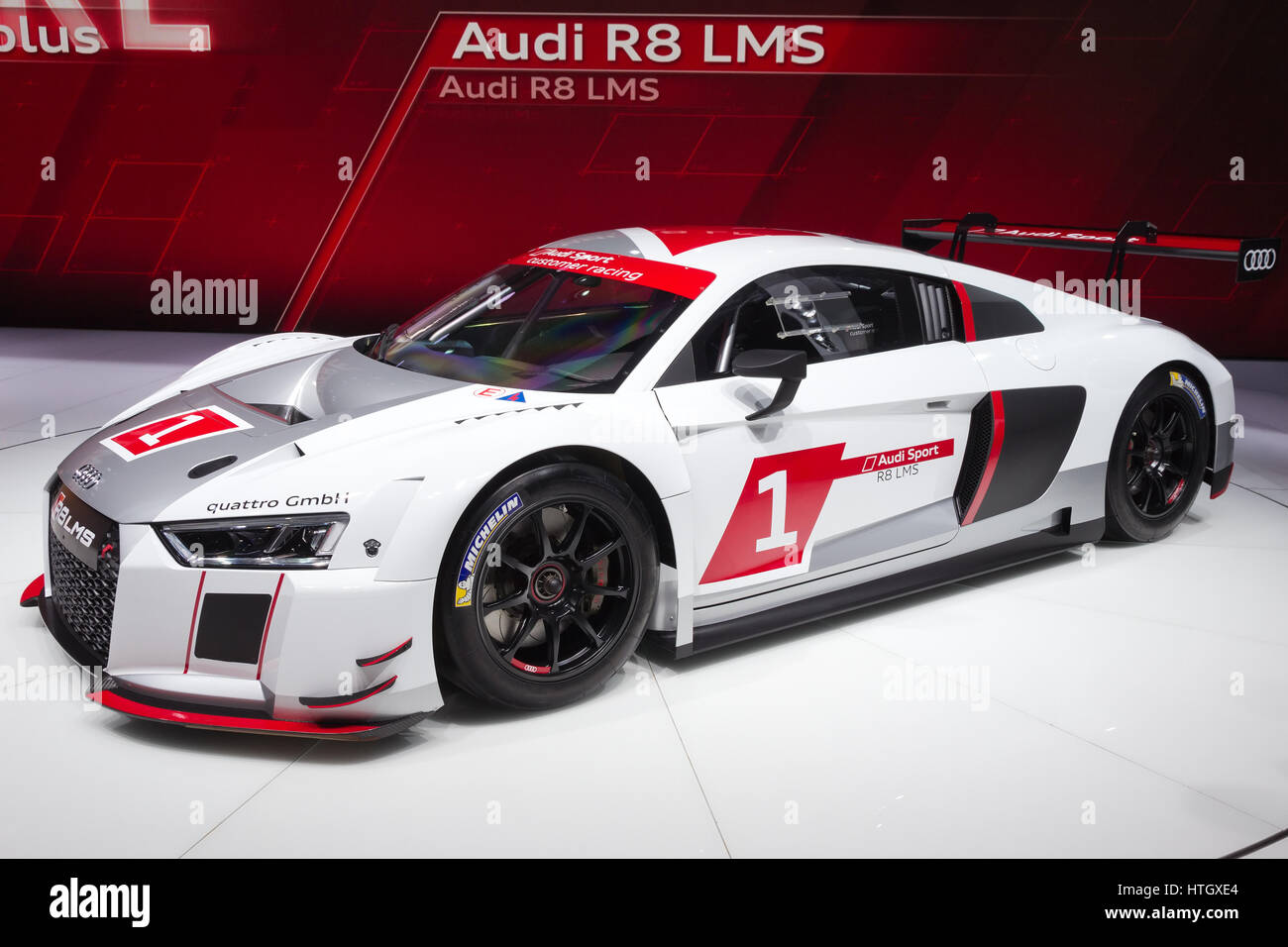 Audi r8 lms Banque de photographies et d’images à haute résolution - Alamy