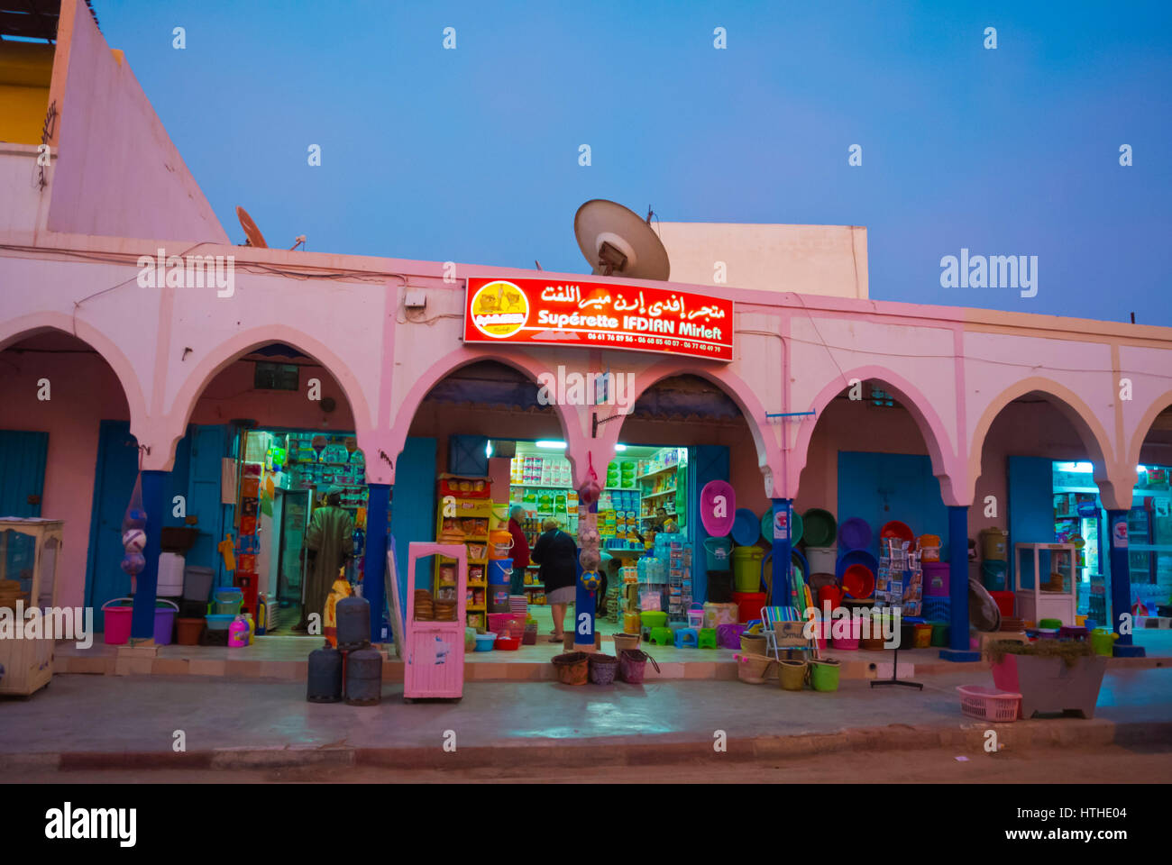 Enseigne magasin afrique Banque de photographies et d’images à haute ...