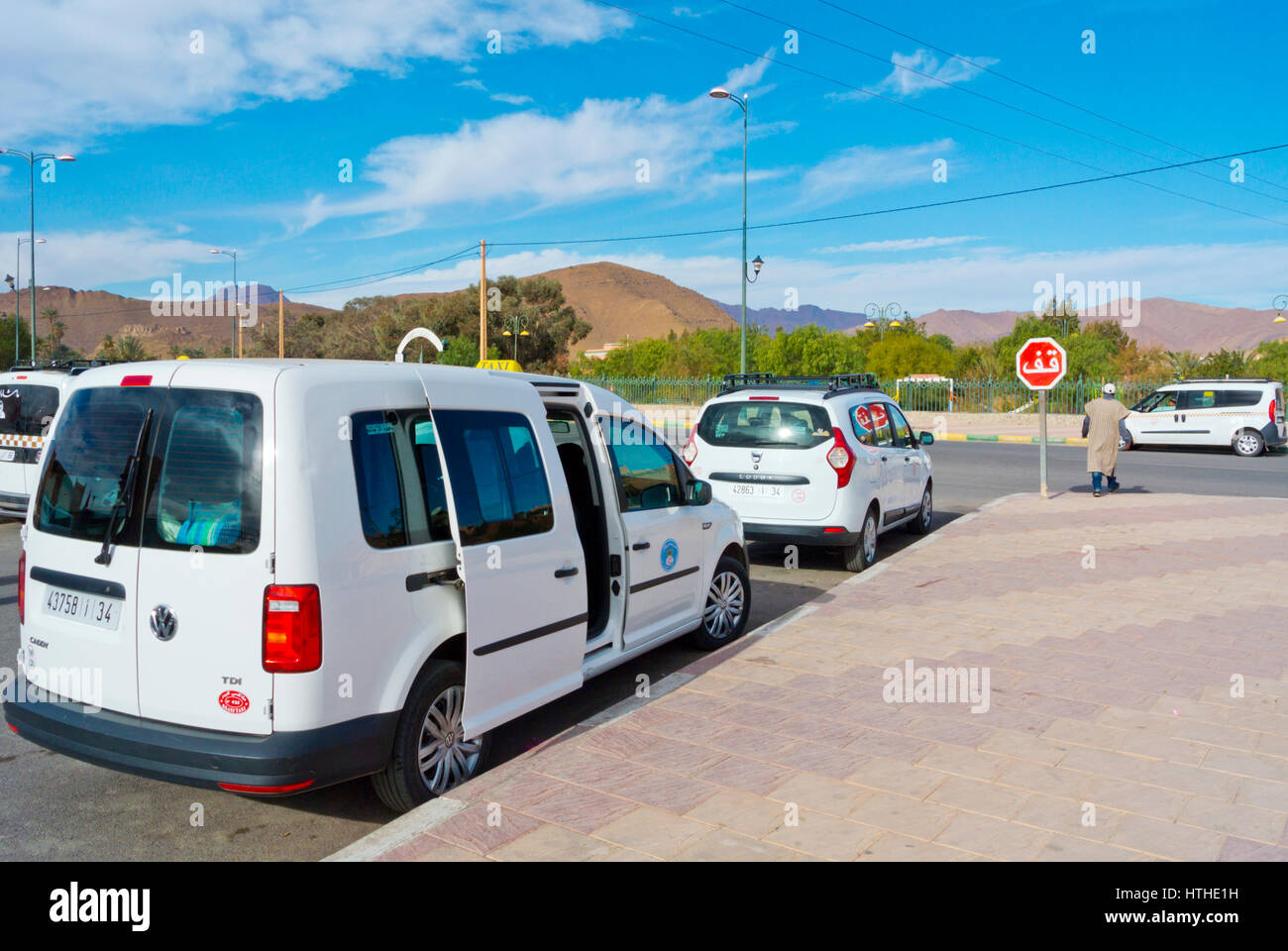 Tata bus maroc Banque de photographies et d’images à haute résolution ...
