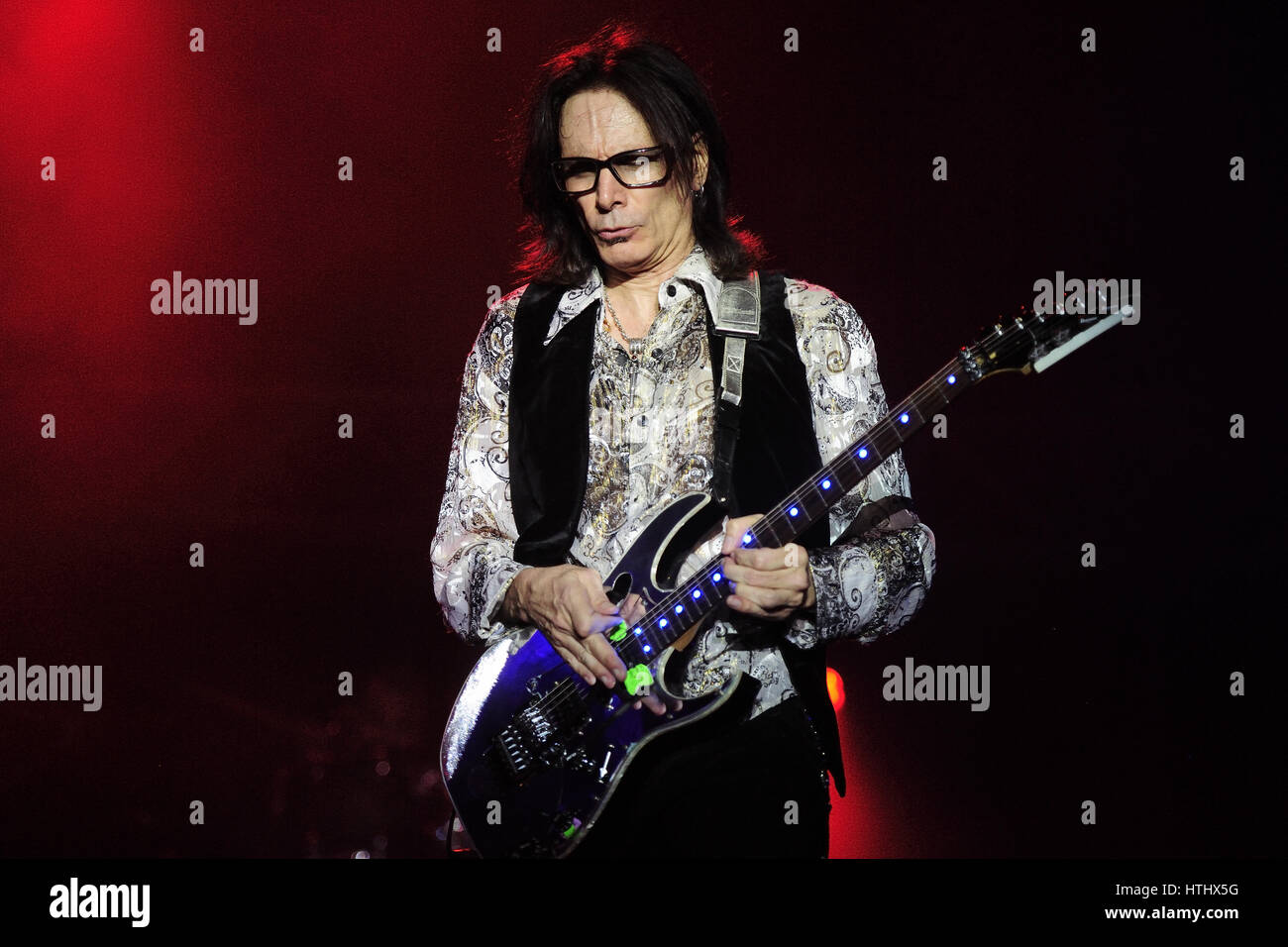 Le guitariste américain, Steve Vai, l'exécution de Steve, Steven Siro ...