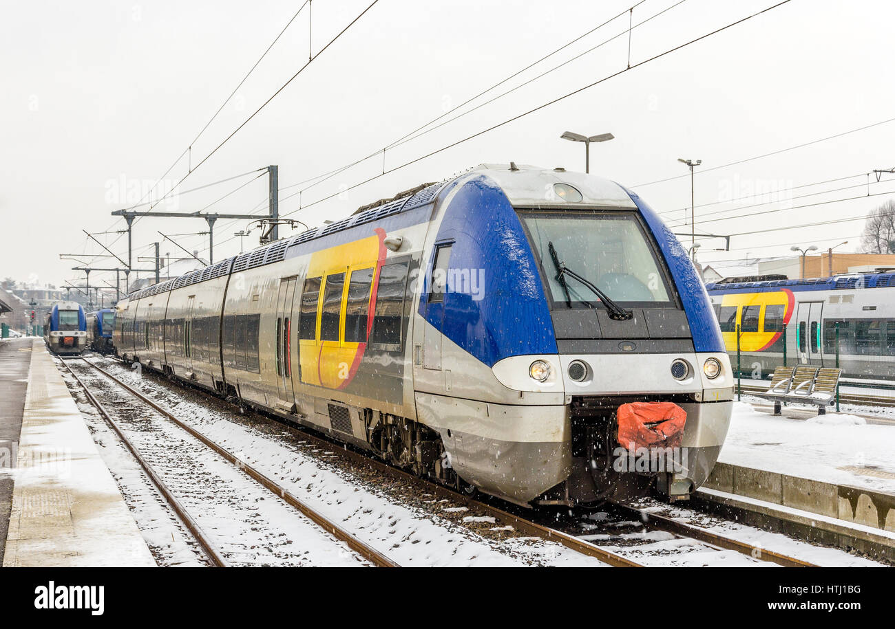 French sncf ter regional train Banque de photographies et d’images à ...
