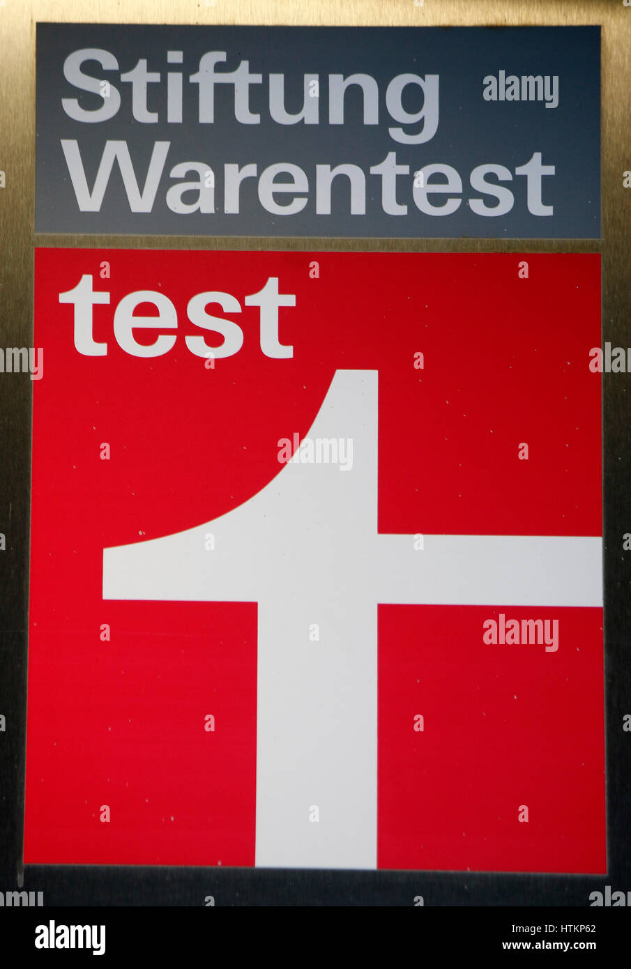 Logo das der Marke/ le logo de la marque "Stiftung Warentest" und "test ...
