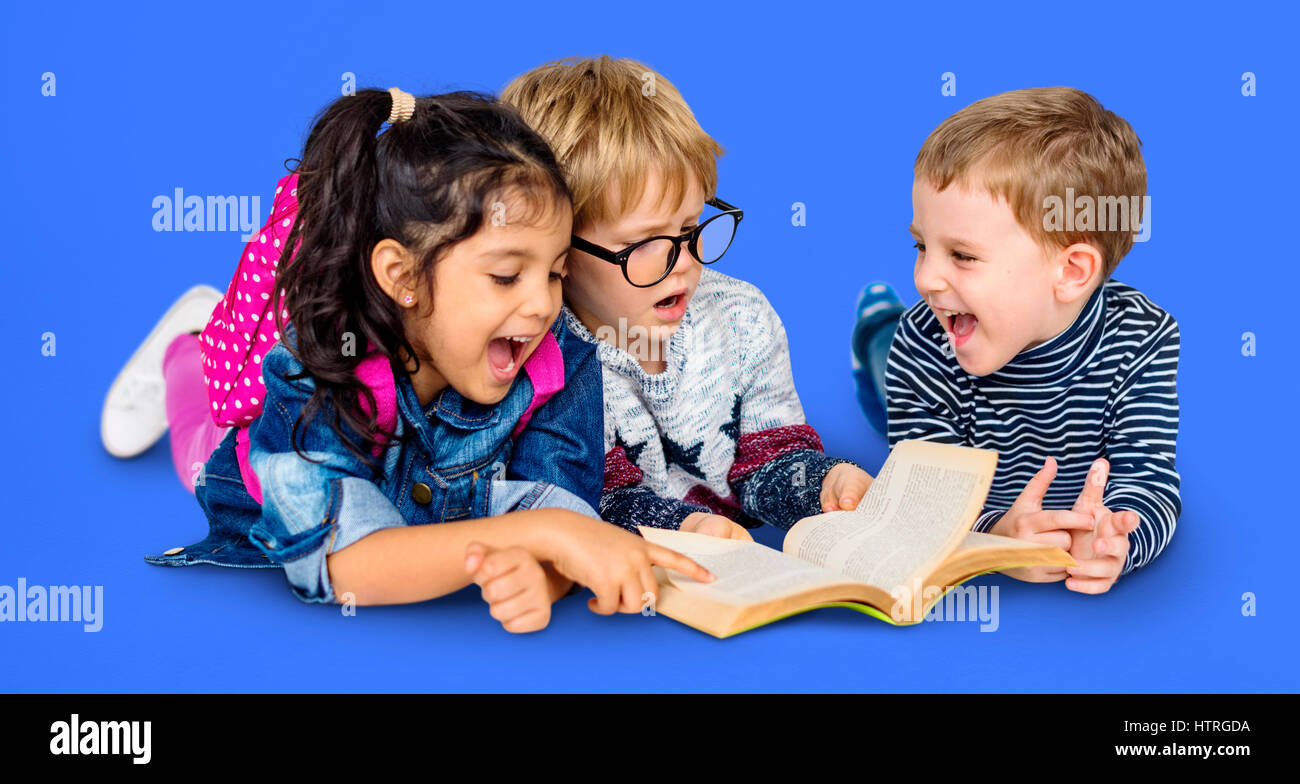 Lecture enfants Banque de photographies et d’images à haute résolution ...