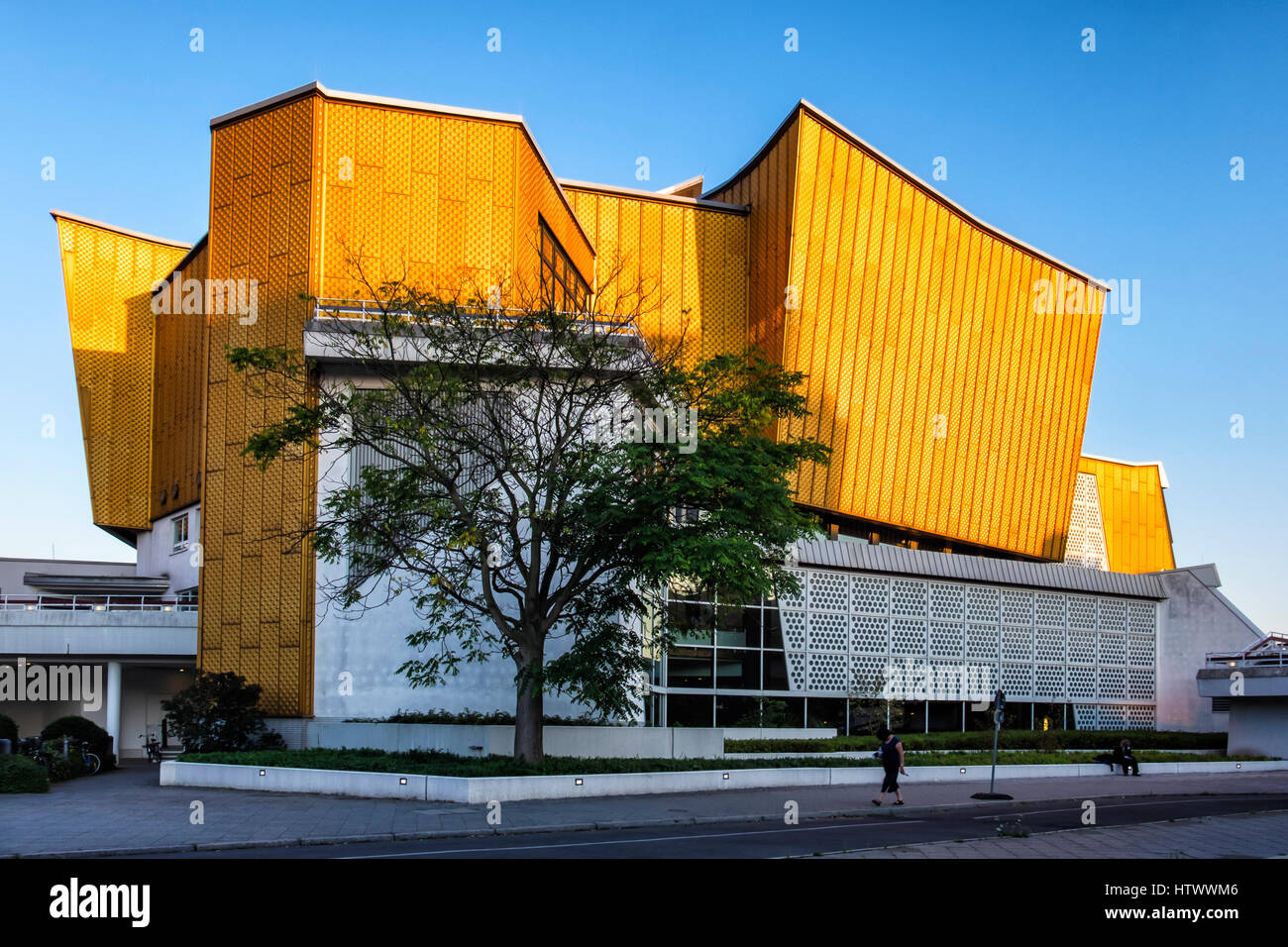 Berliner Philharmonie, Berlin Philharmonic Concert Hall conçu par Hans ...