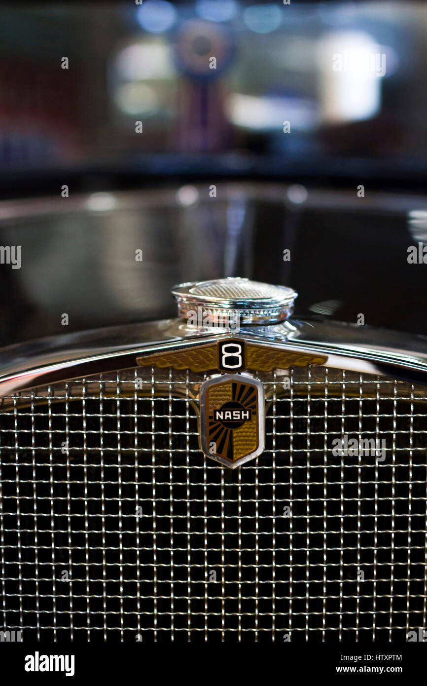 Nash 8 cylindres noir, vintage car, 1930. Vue de face. Détail de l ...