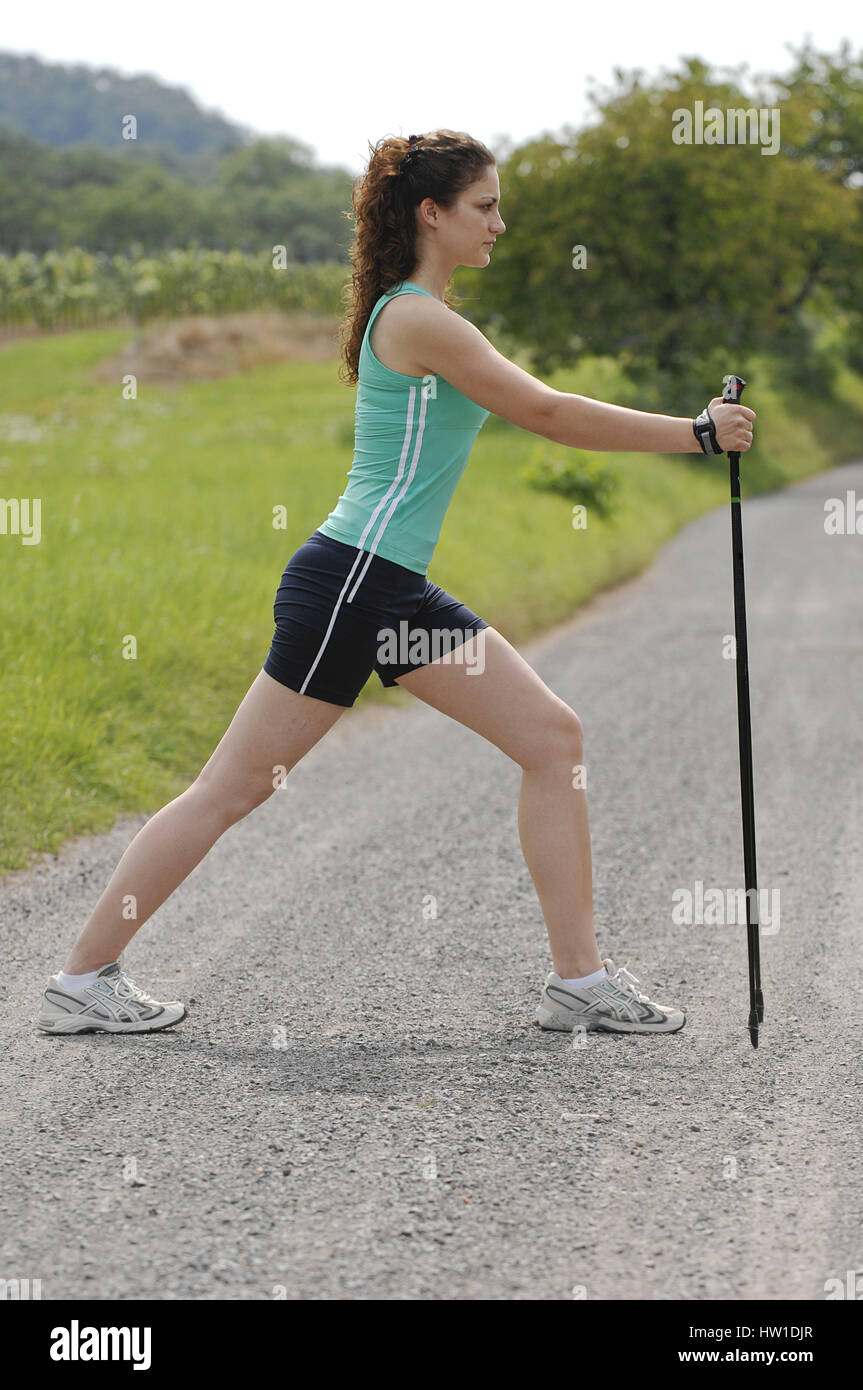 Gymnastique dehnubungen Banque de photographies et d’images à haute résolution - Alamy
