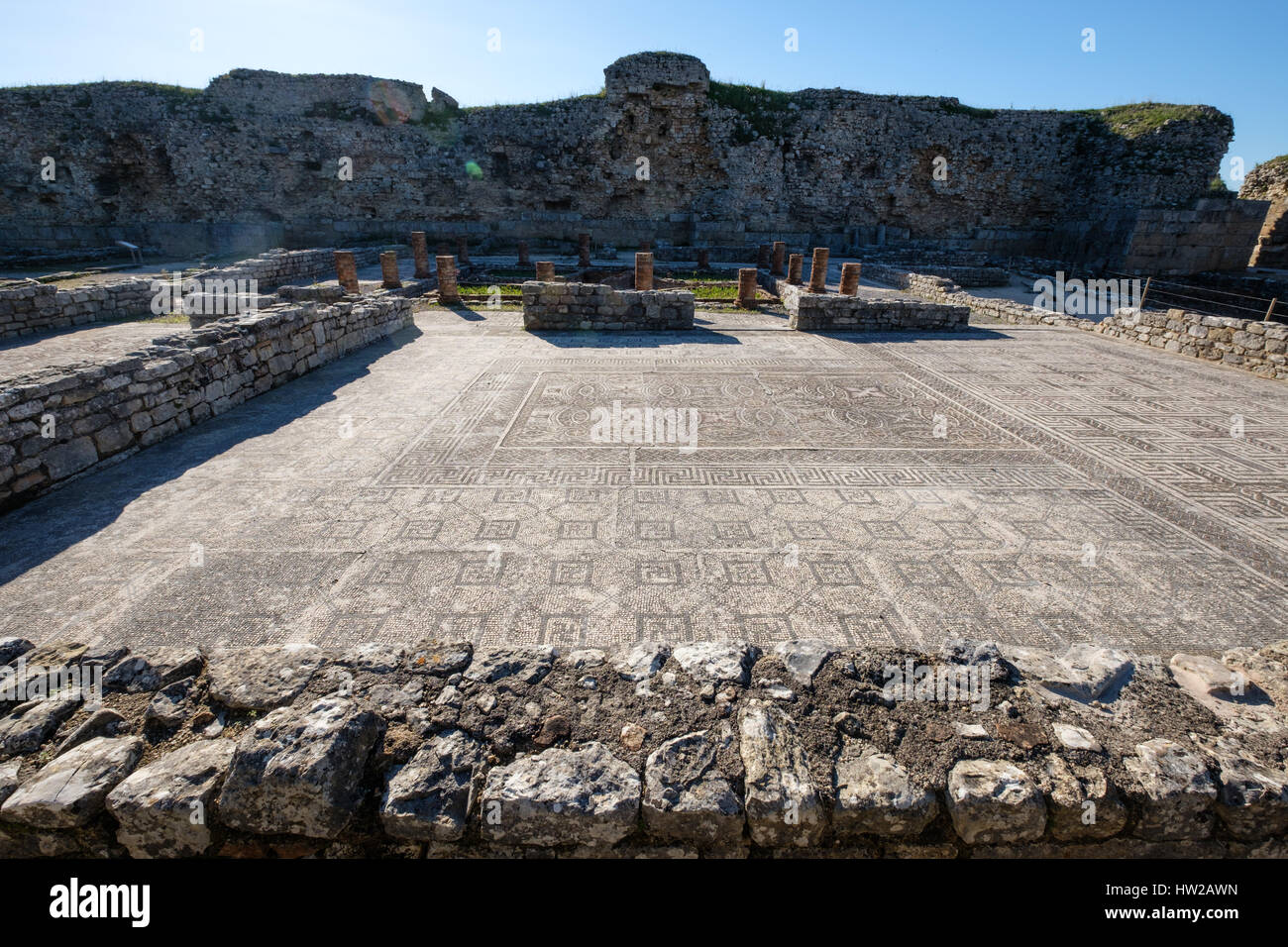 Sol en mosaïque romaine aux ruines de Conimbriga, Portugal, Europe ...
