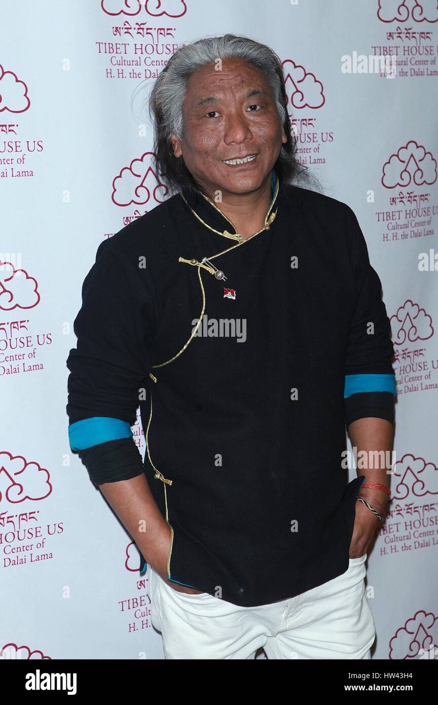 Tenzin choegyal Banque de photographies et d’images à haute résolution ...