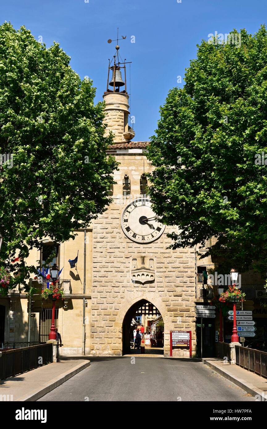 Ojival arch Banque de photographies et d’images à haute résolution - Alamy