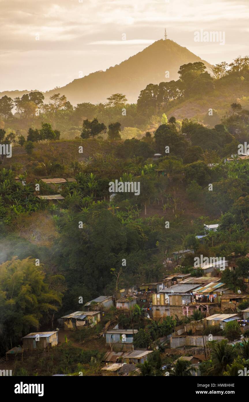 La France, l'île de Mayotte (département français d'outre-mer), la ...