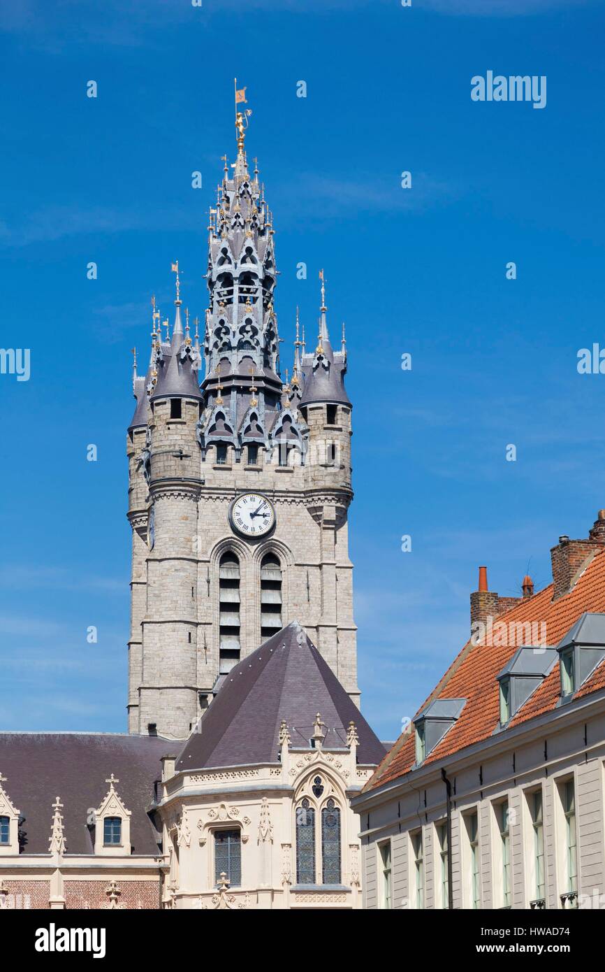 France, Nord, Douai, l'Hôtel de Ville, Beffroi classé au Patrimoine Mondial par l'UNESCO Photo ...