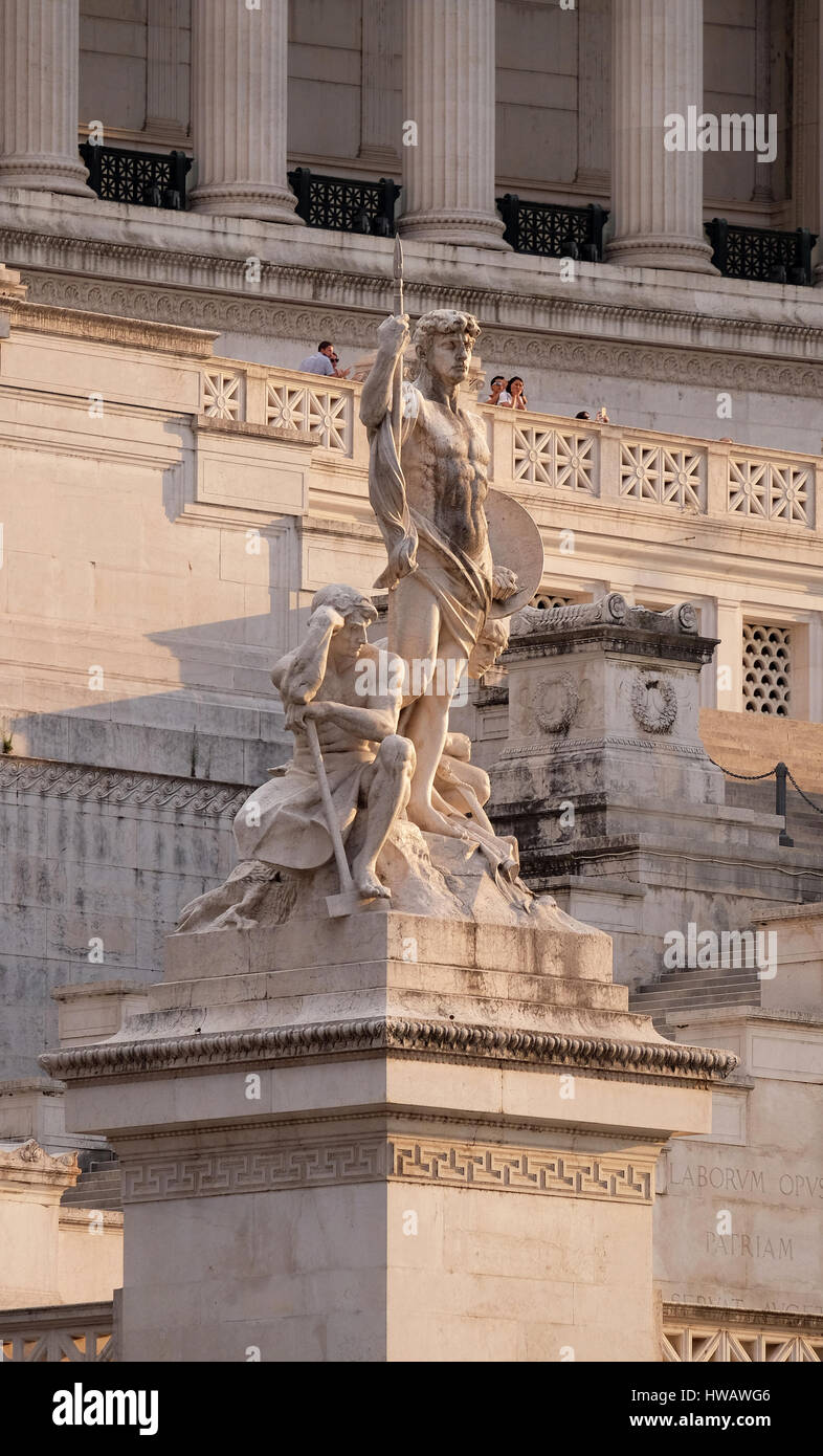 Statue de la Force, monument à Victor Emmanuel II, l'autel de la patrie ...